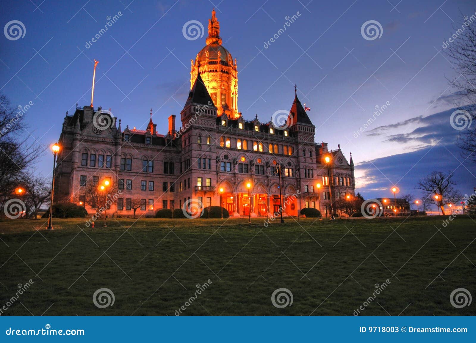 Hartford Capitol Building stock image. Image of house - 9718003