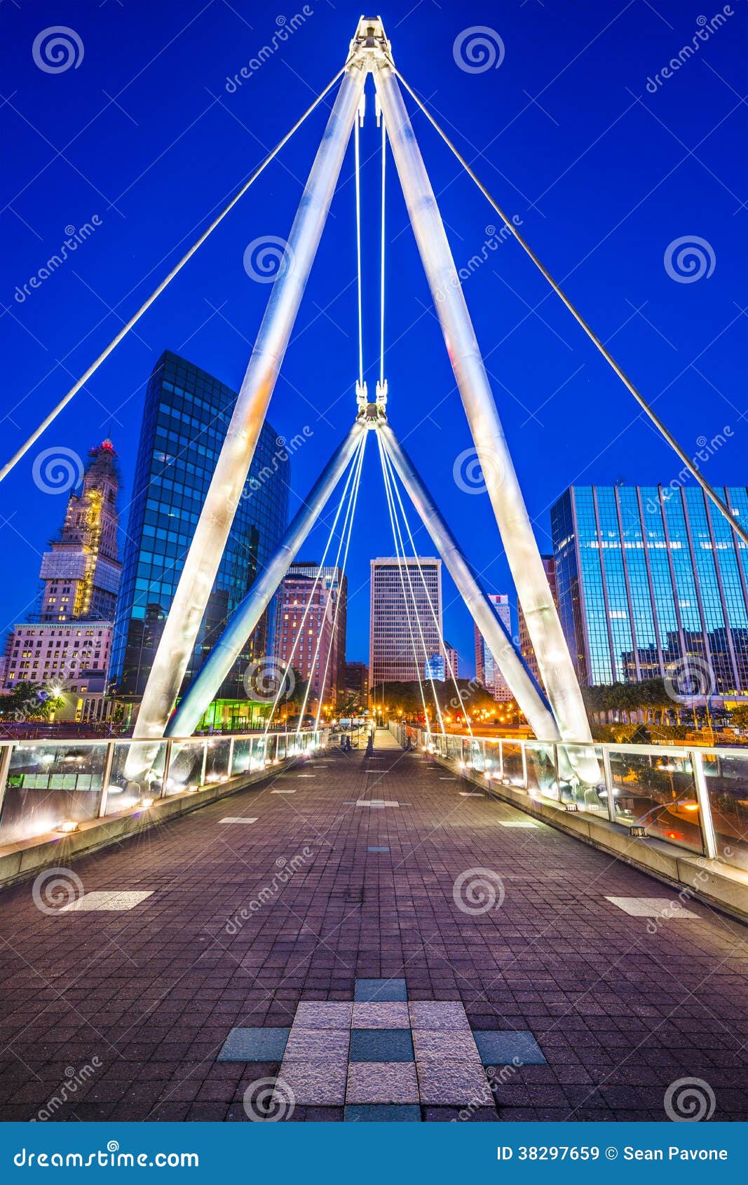 Hartford, Connecticut on Founders Bridge Stock Image - Image of scene ...