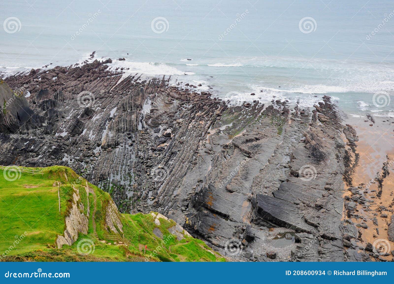 Shale Rock Layers on North Devon Coast Near Hartland Quay, England, UK ...