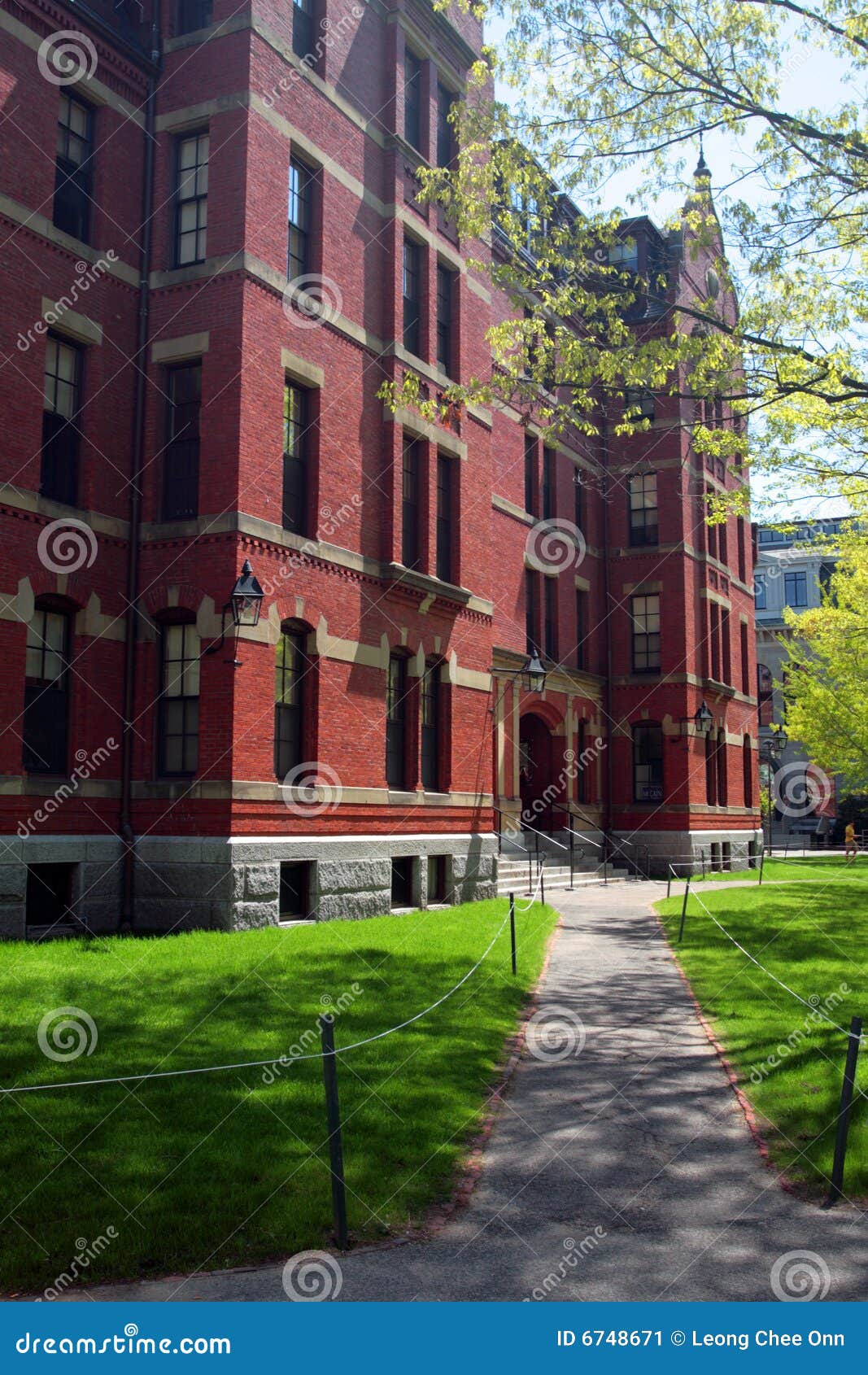 Harvard Square, Cambridge stock image. Image of book, hall - 6748671