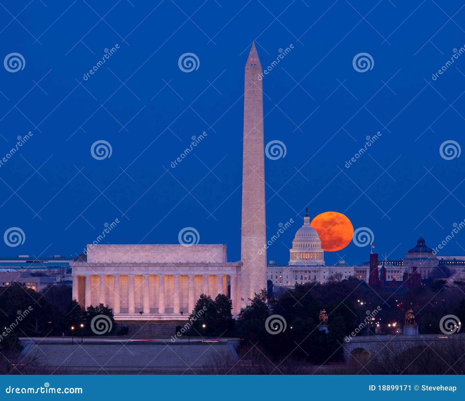 Harvest Moon Rising Over Capitol in Washington DC Stock Image - Image ...