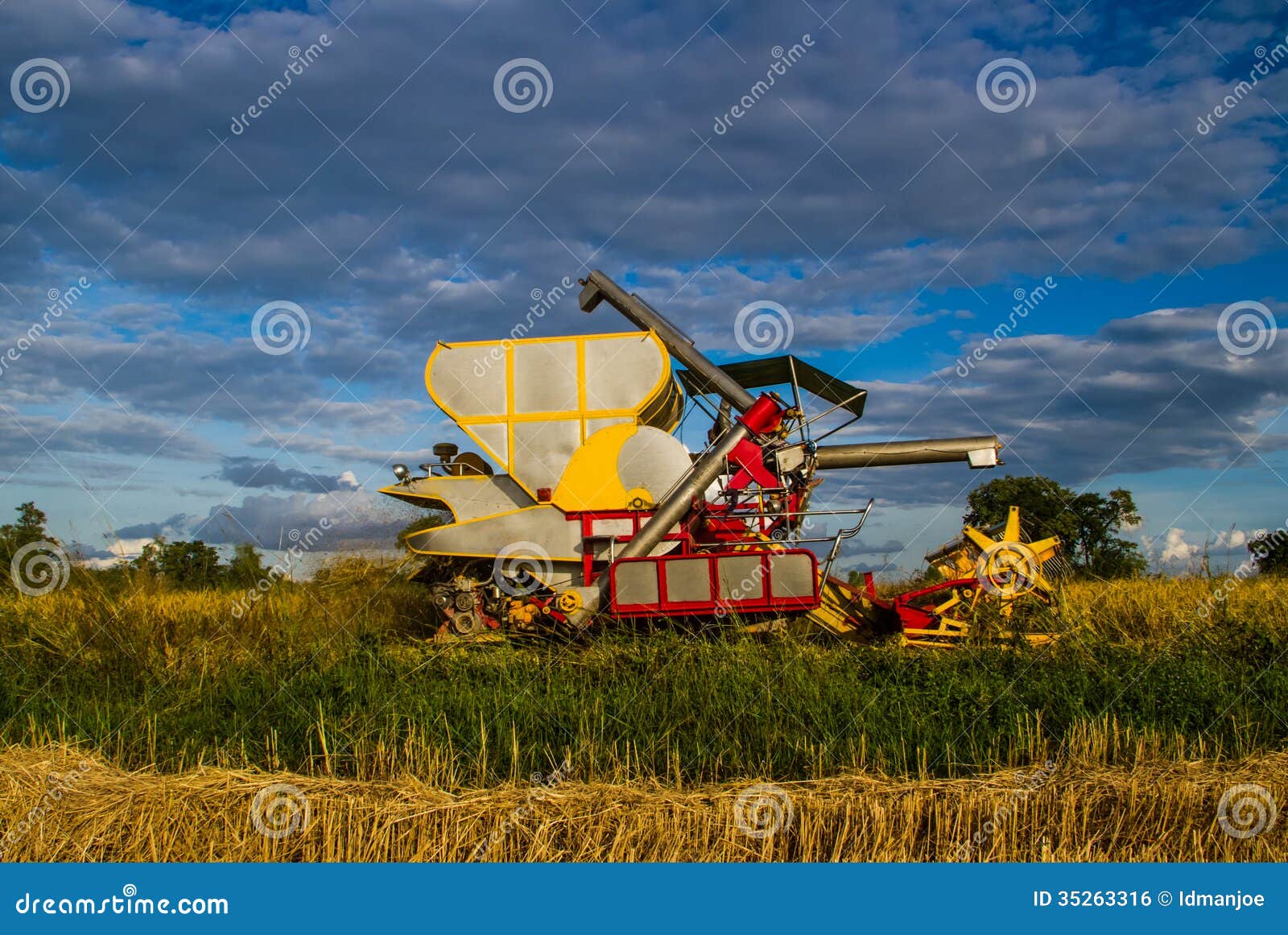 Harvest vehicle stock photo. Image of harvest, country - 35263316