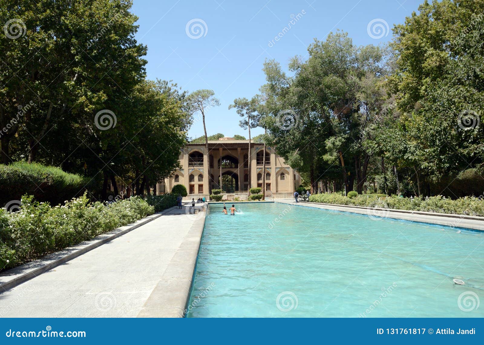 The Hash Behest Palace, Isfahan, Iran Editorial Photography - Image of ...