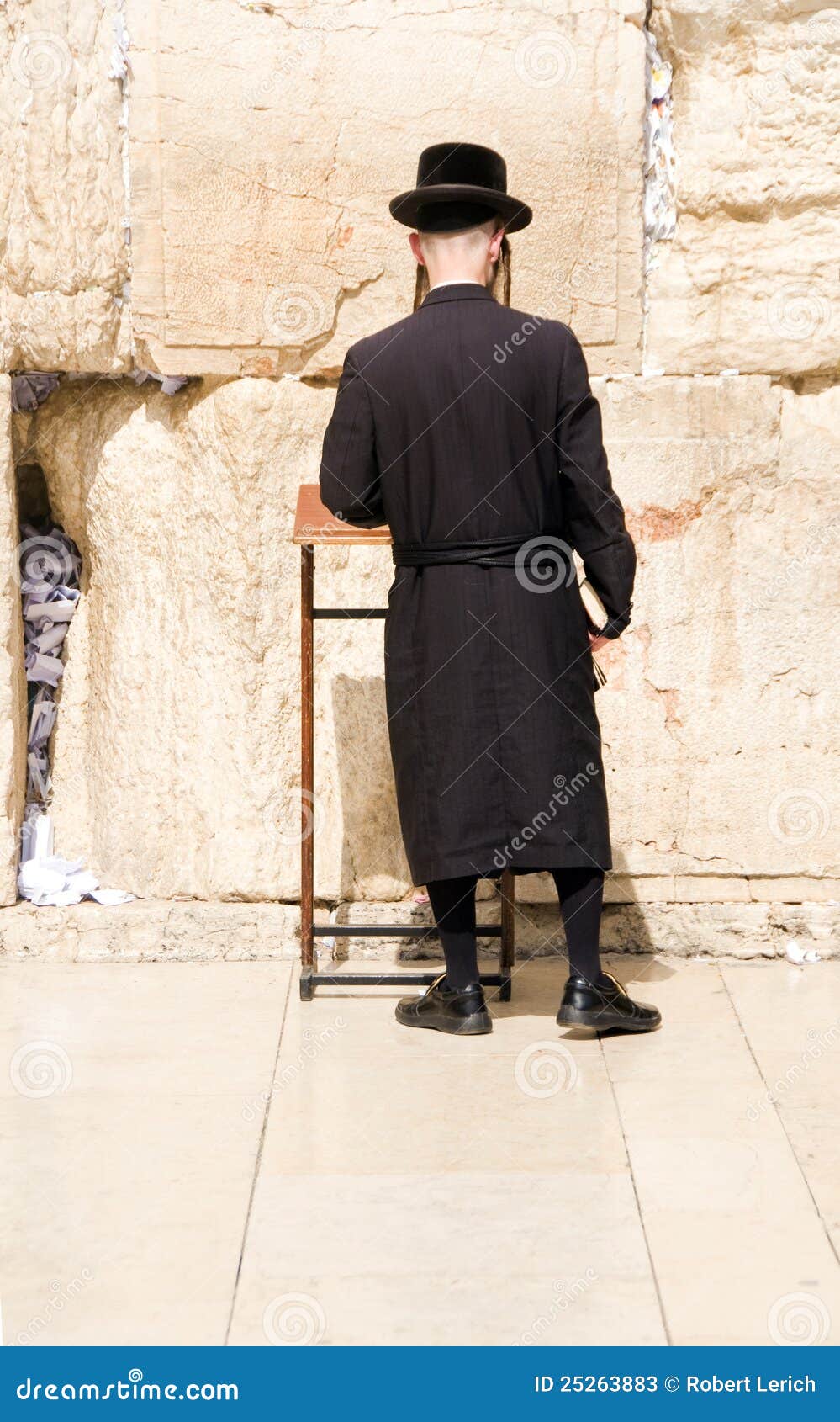Hasidic Jewish Man Praying at the Western Wall Editorial Stock Photo ...