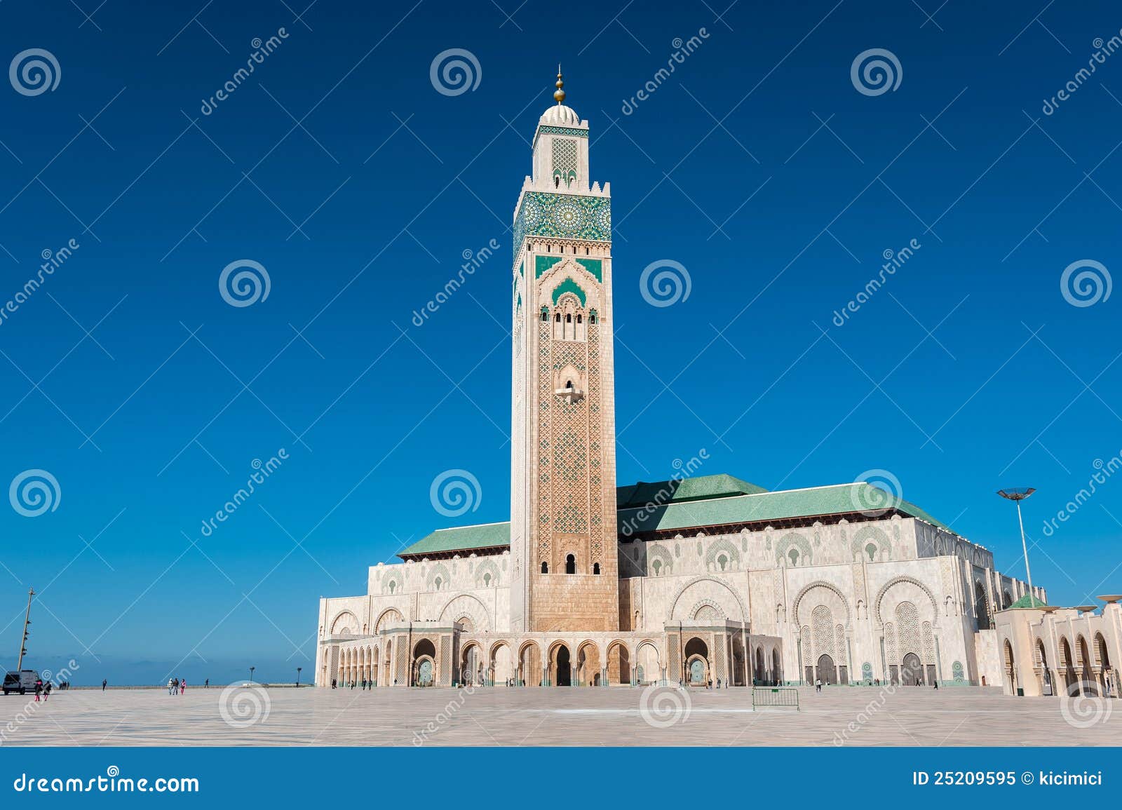 Hassan II Mosque Casablanca Morocco Stock Image - Image of tower ...