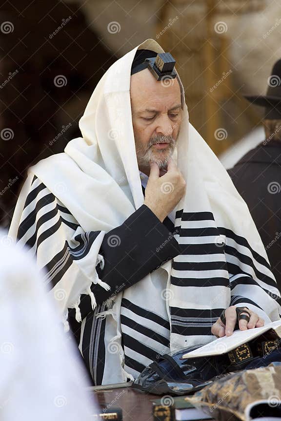 Hassid editorial image. Image of shrine, hassid, kotel - 19496015