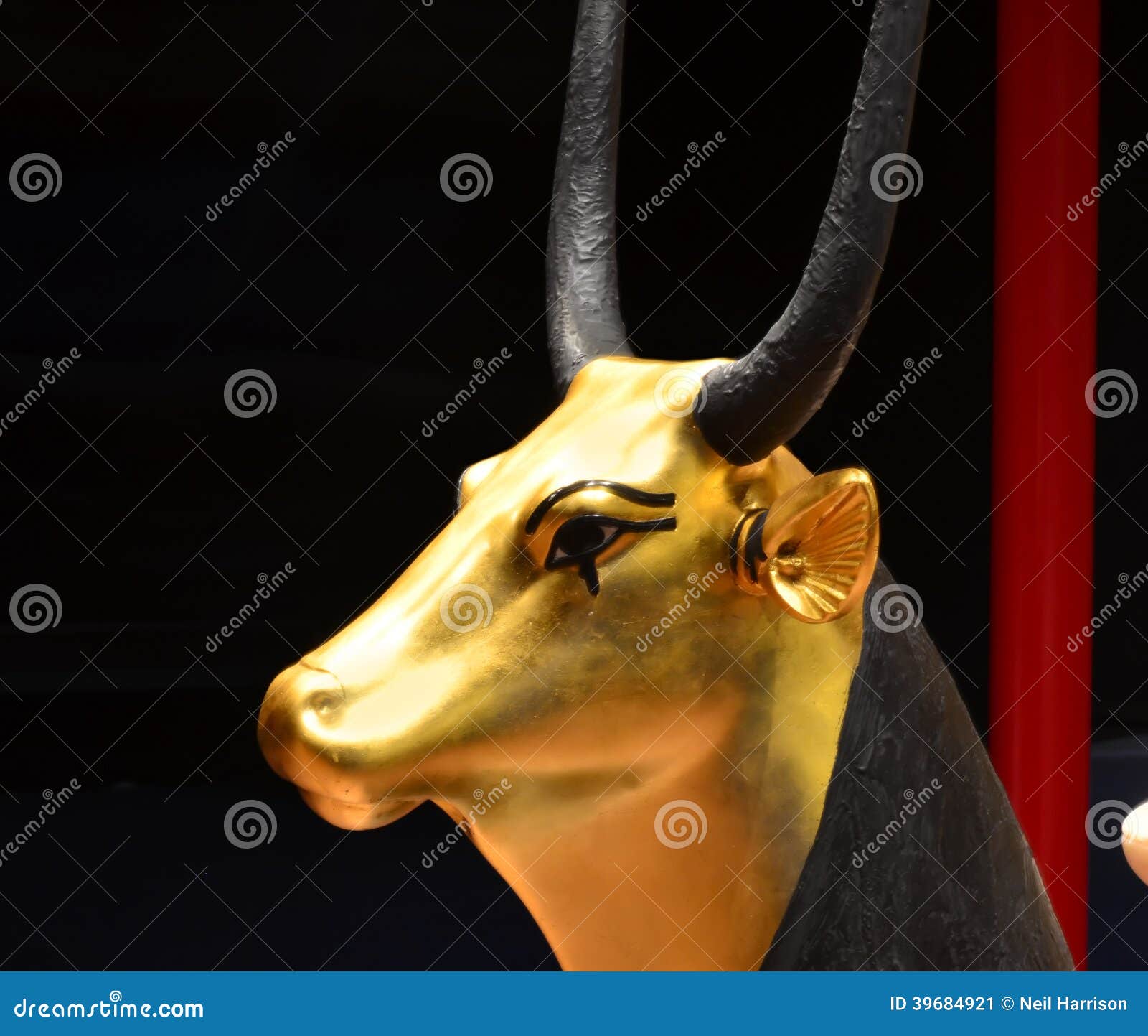 Hathor foto editorial. Imagen de renacimiento, vaca, nacimiento - 39684921