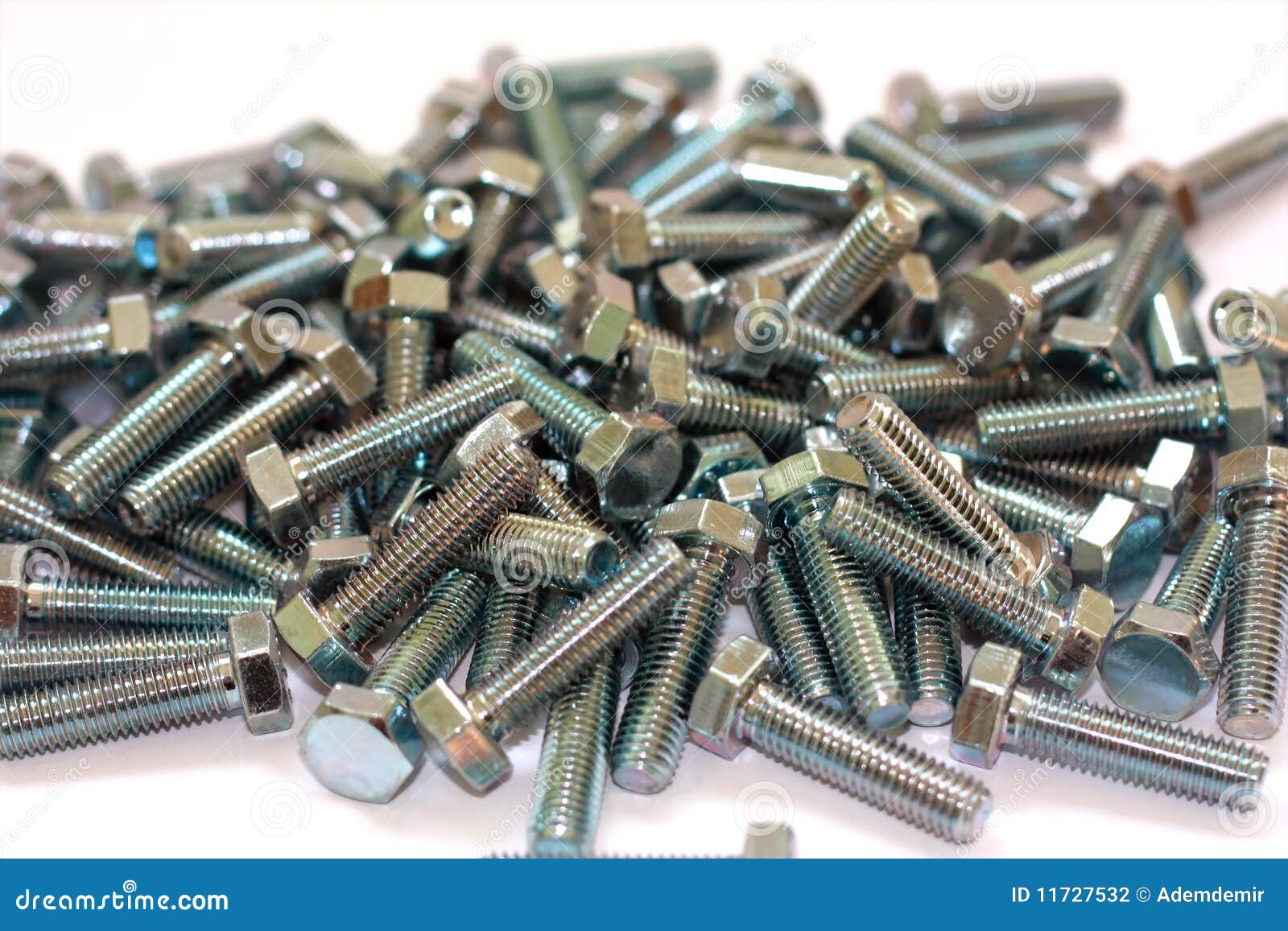 Haufen der Schrauben stockfoto. Bild von teil, stahl - 11727532