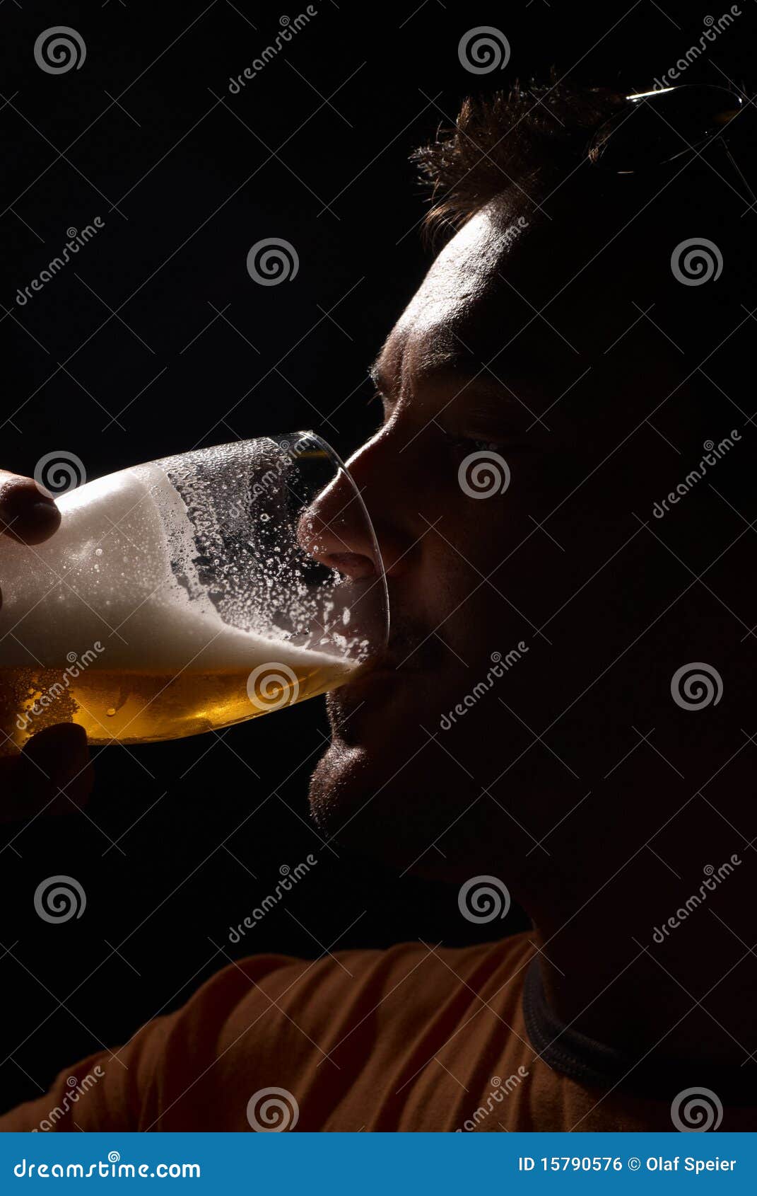 Having a pint stock photo. Image of hold, large, liquor - 15790576