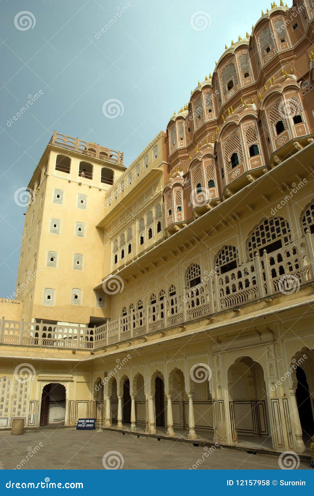 Hawa Mahal foto de archivo. Imagen de asia, edificio - 12157958