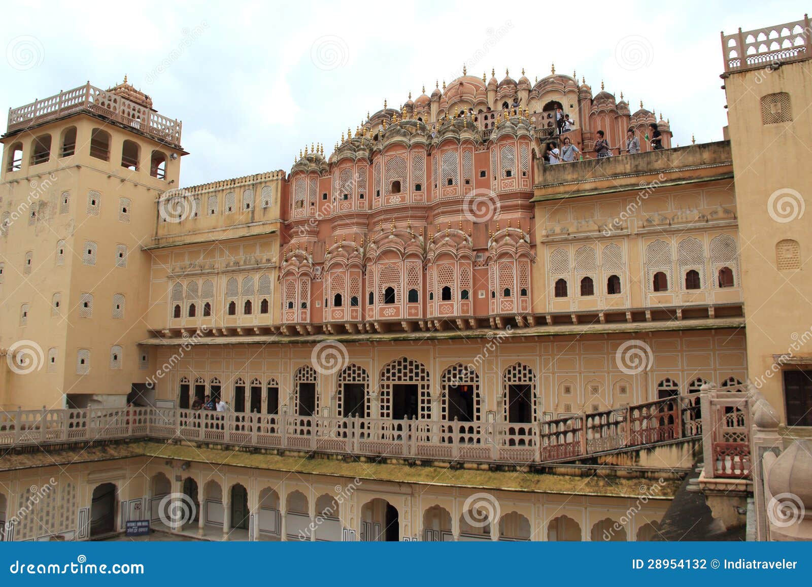 Hawa Mahal(jaipur). editorial photography. Image of islam - 28954132