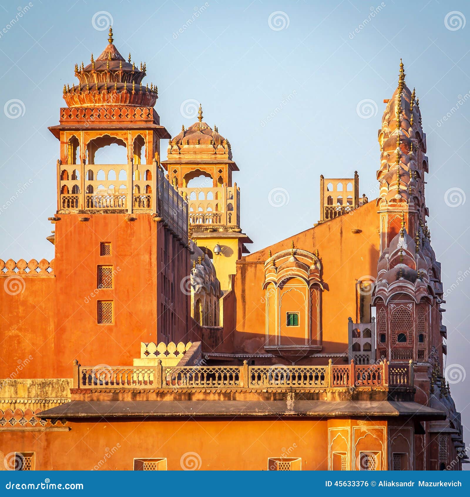 Hawa Mahal Palace, Jaipur, Rajasthan Stock Photo - Image of arabic ...