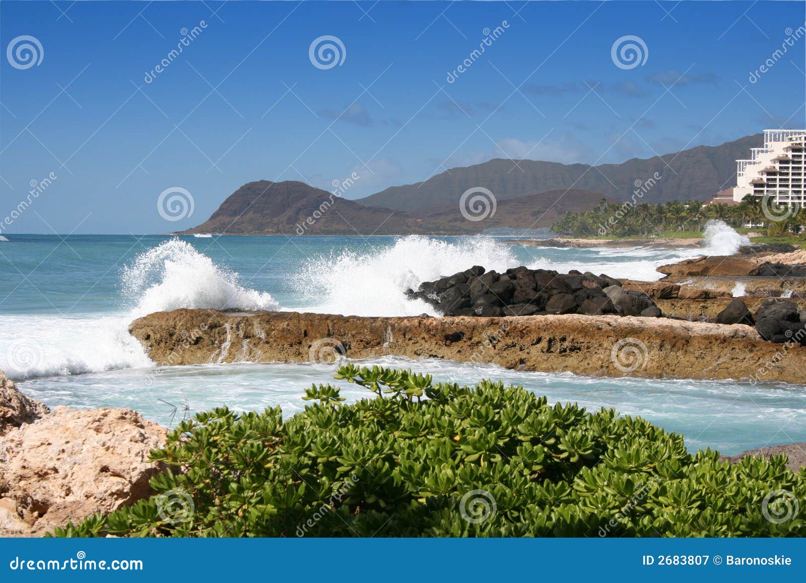 Hawaii Blue stock image. Image of blue, ocean, beach, mountains - 2683807