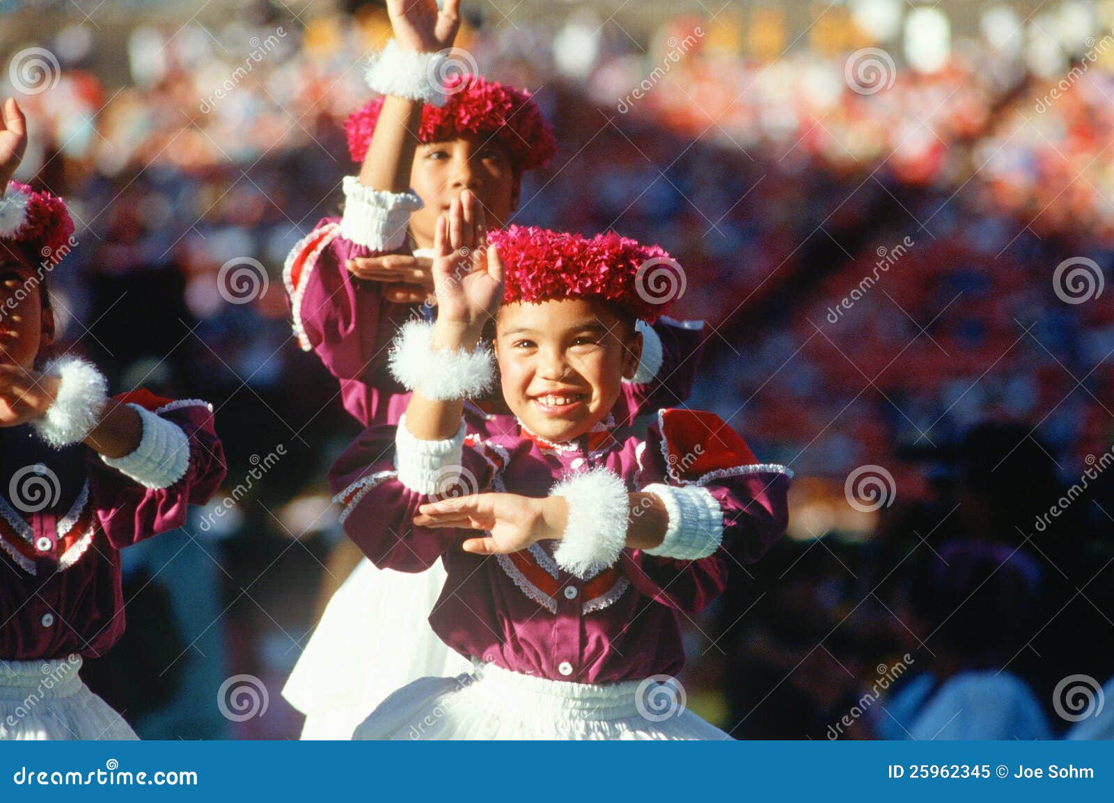 Hawaiian children editorial image. Image of unity, customs - 25962345