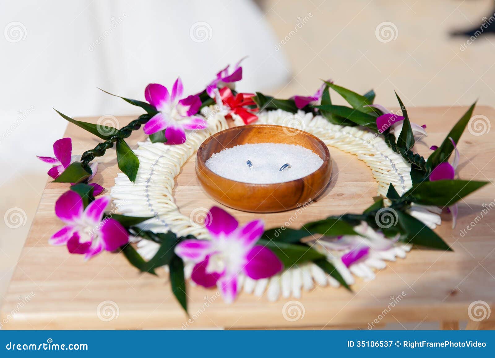 Hawaiian wedding ceremony stock image. Image of floral - 35106537