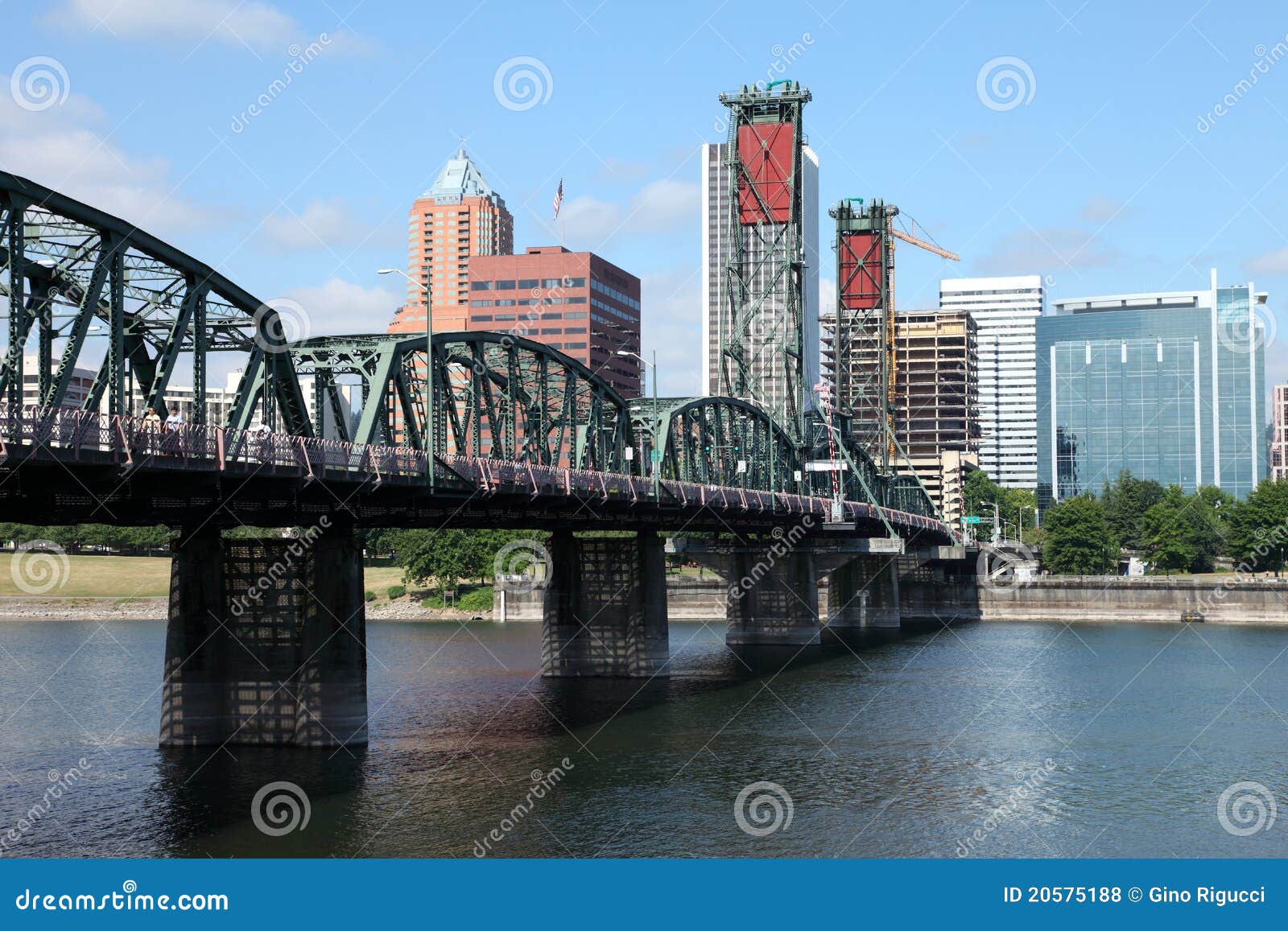 The Hawthorne Bridge and Portland or., Skyline. Stock Photo - Image of ...