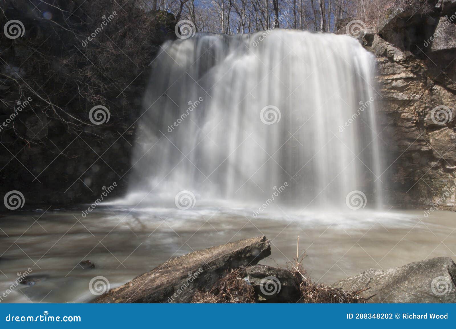 Hayden Run Falls Park, Columbus, Ohio Stock Photo - Image of waterfall ...