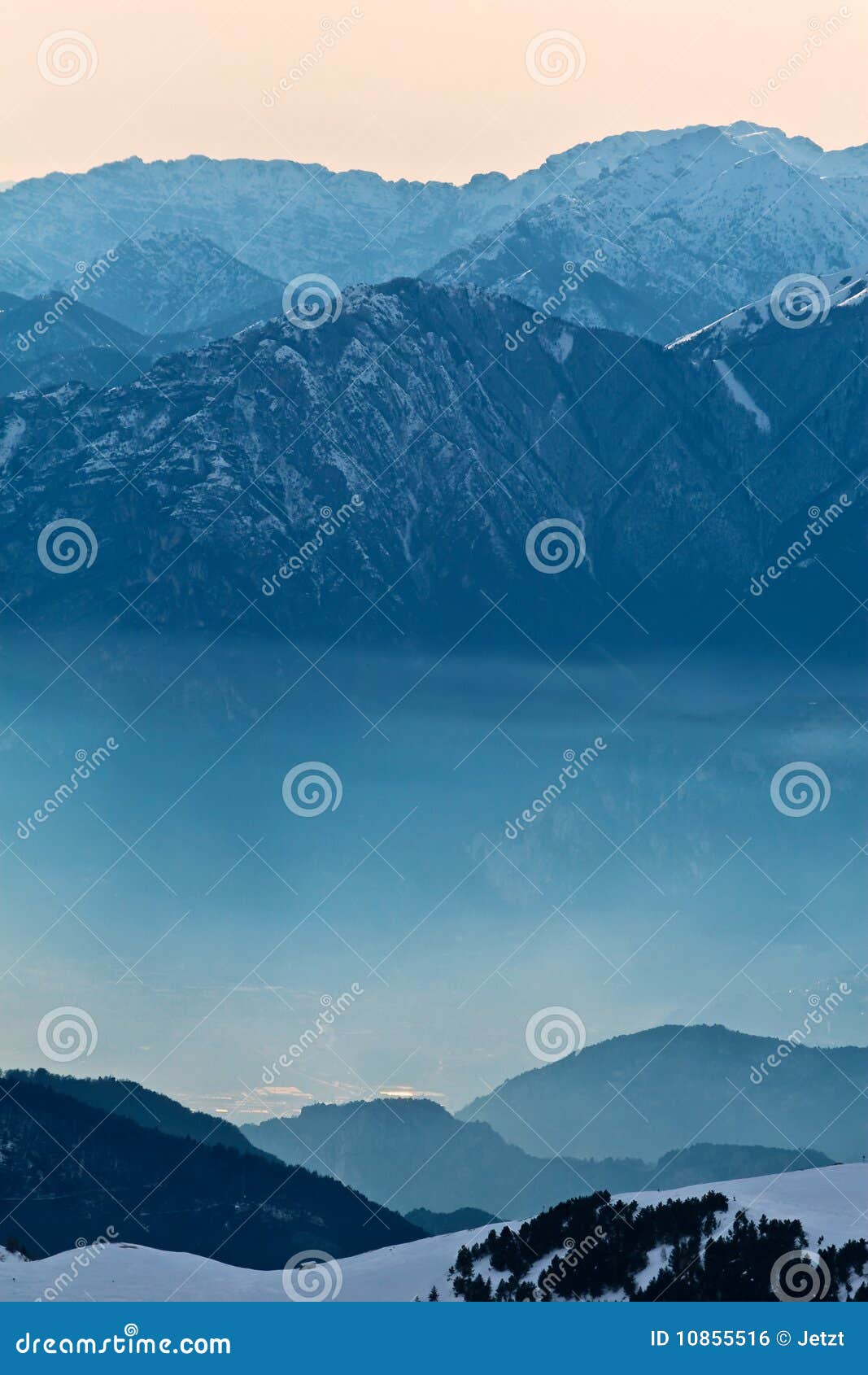 Hazy morning mountains stock photo. Image of horizon - 10855516