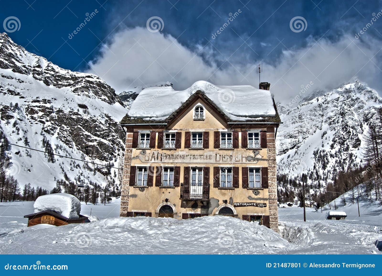 HDR Winter View of an House at Mountain Stock Image - Image of seasonal ...