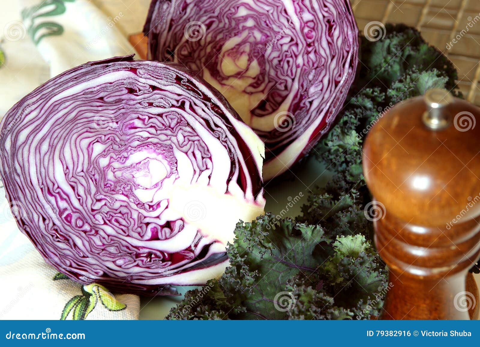 A Head of Purple Cabbage Cut in Half Stock Photo - Image of circle ...