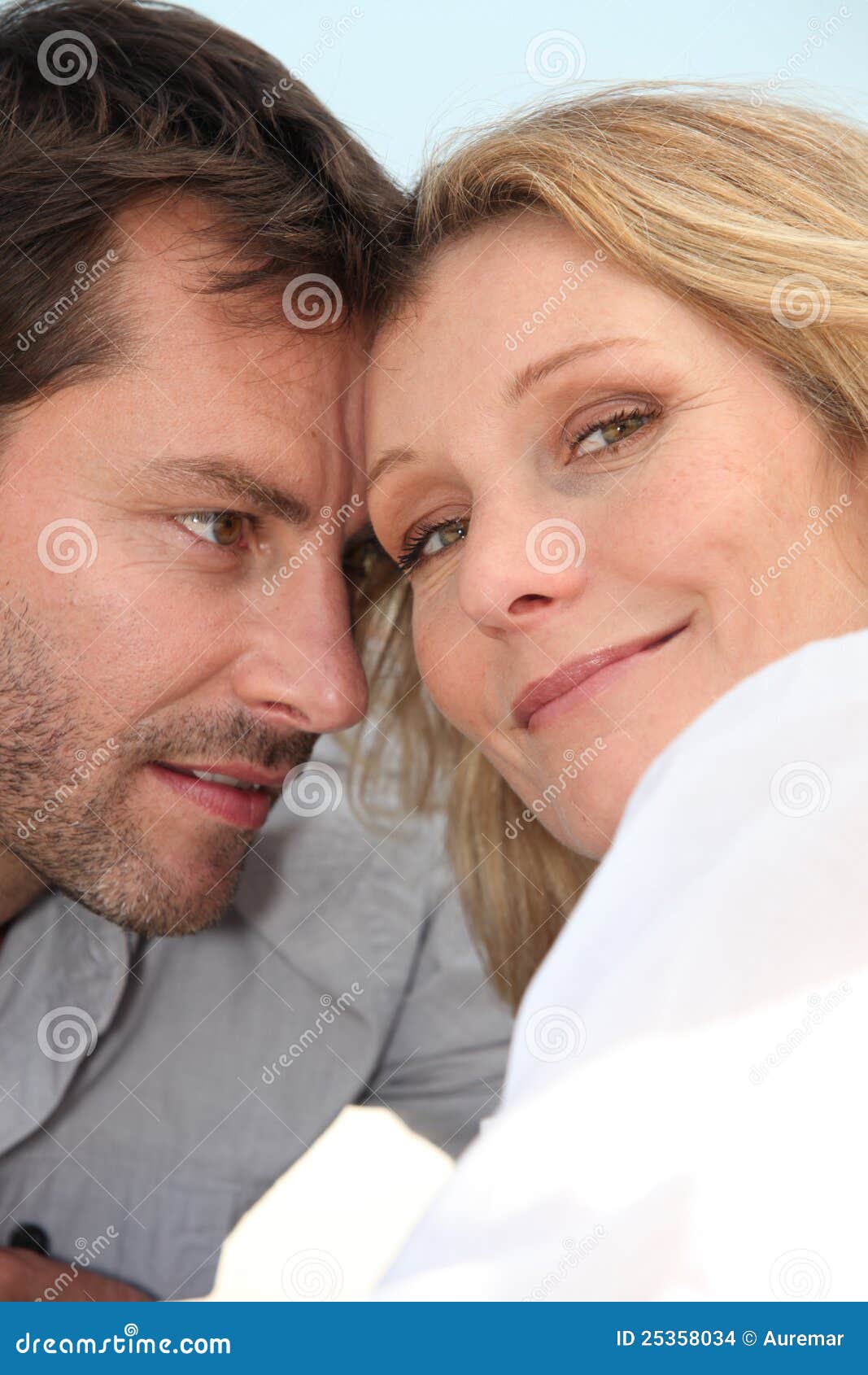Head shot of couple stock photo. Image of searching, tender - 25358034
