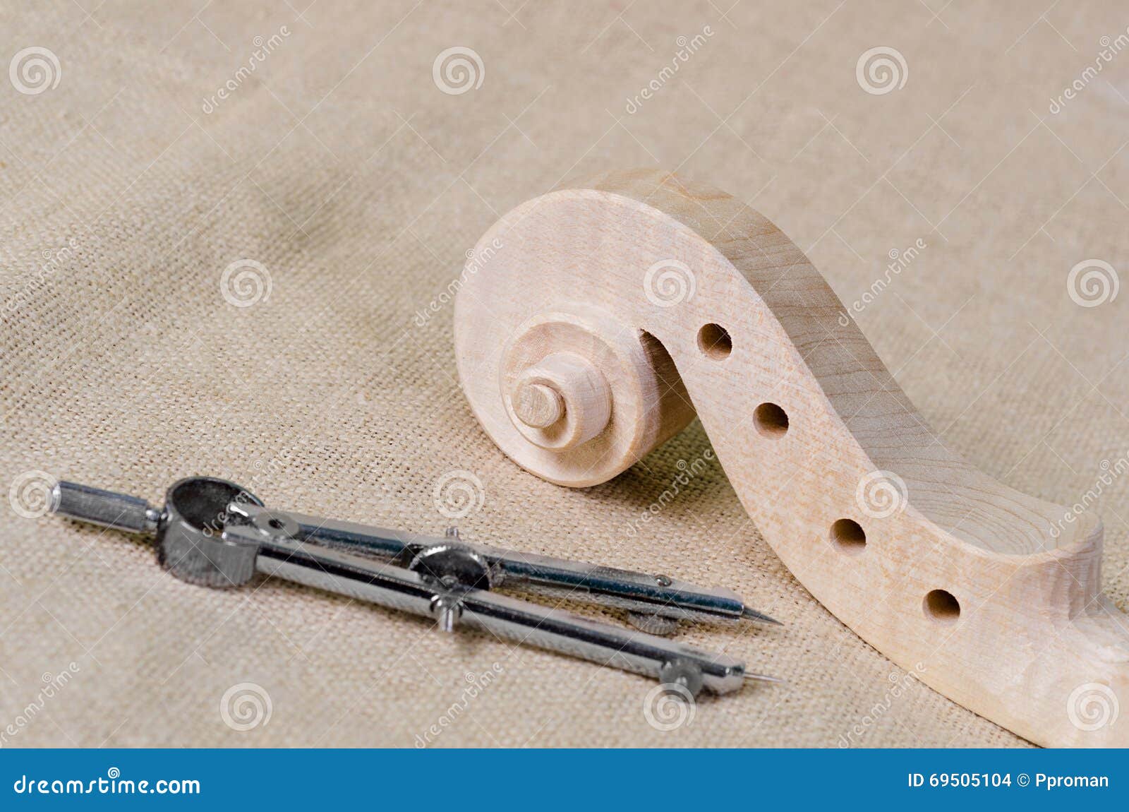 Head of Violin and Wood Texture Stock Photo - Image of antique, elegant ...