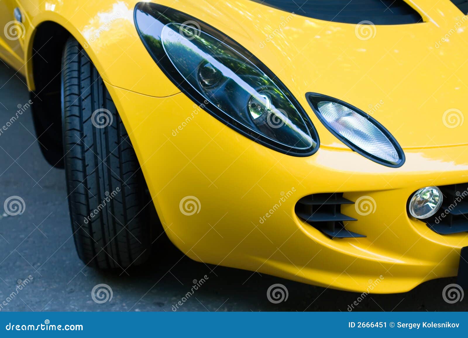 Single Headlight And Pinstrip On Vintage 1920`s-30 Car: Royalty-Free ...