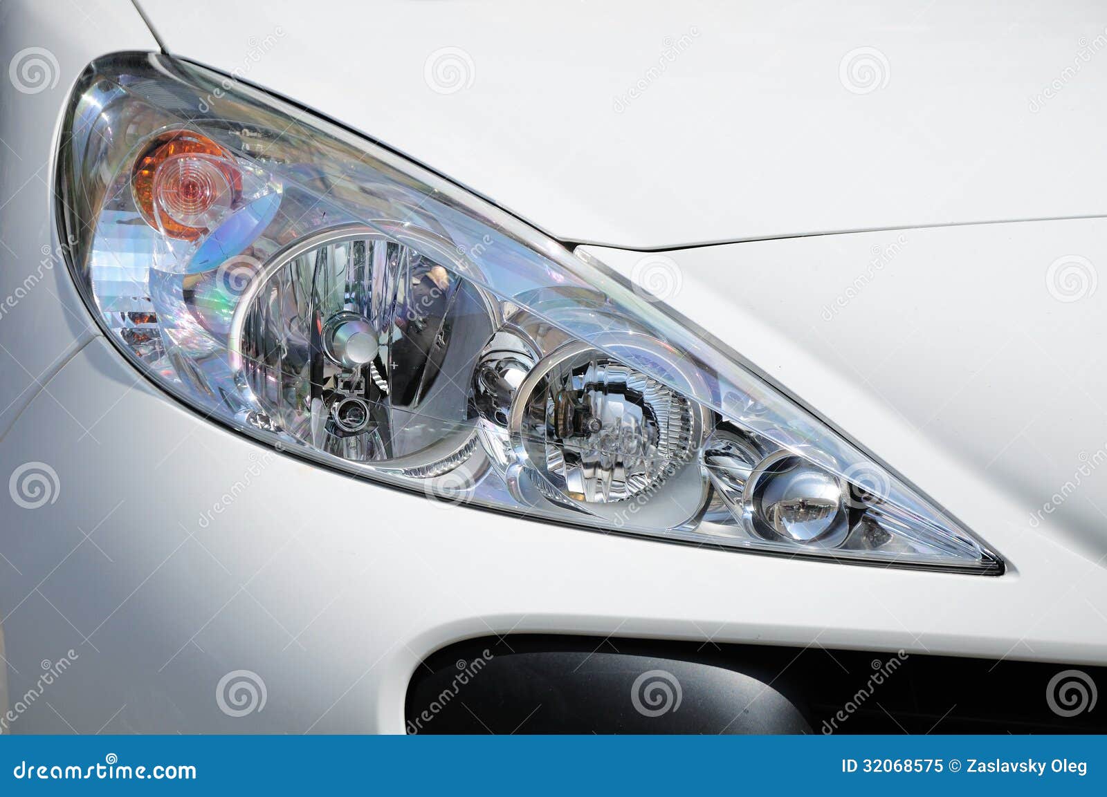 Headlight. stock image. Image of device, headlight, reflector - 32068575
