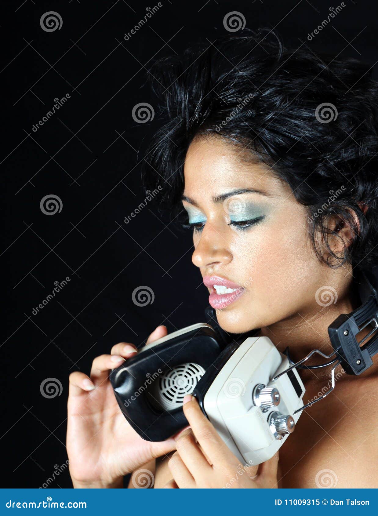 Headphone girl stock image. Image of entertainment, electronic - 11009315