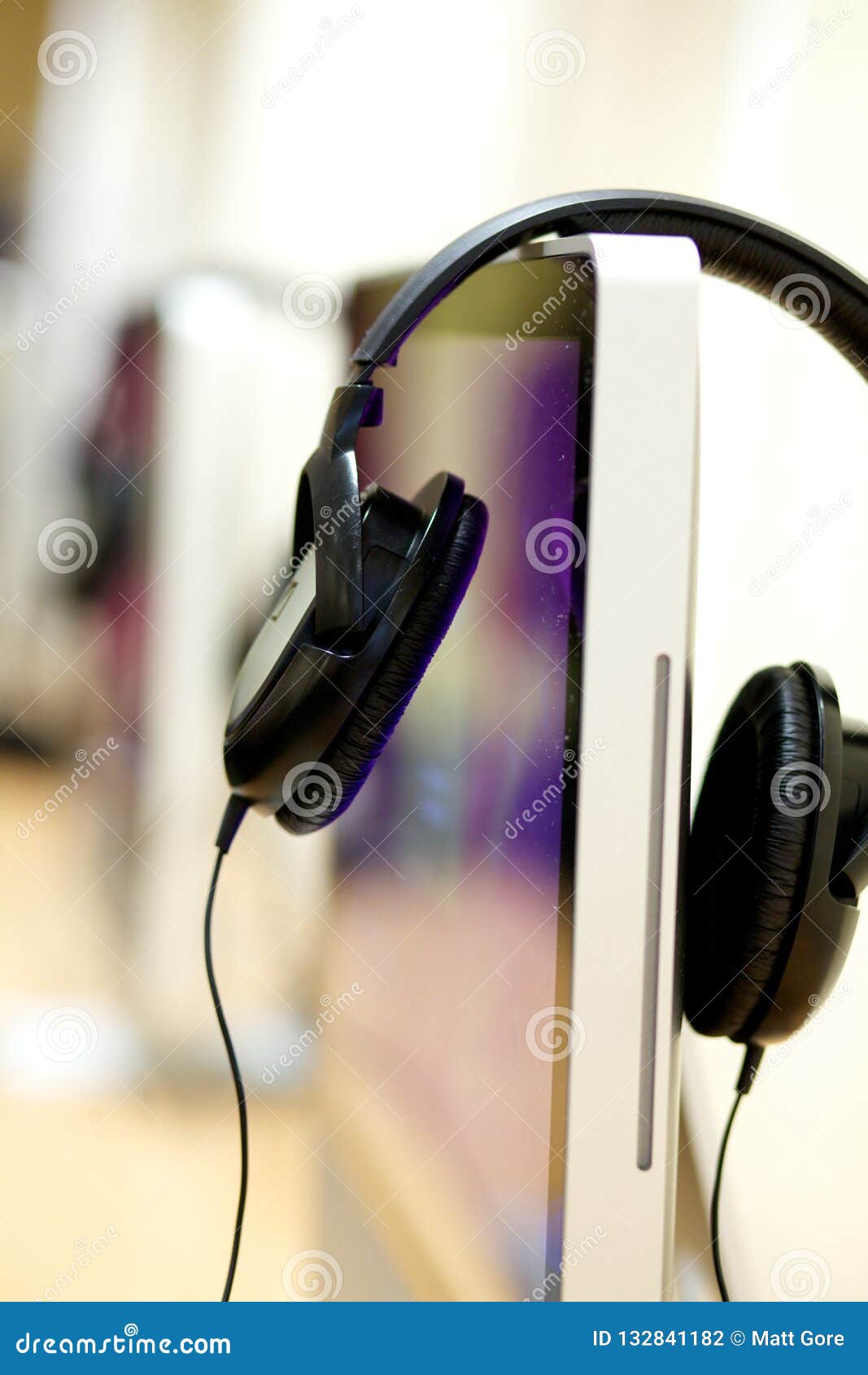 Headphones and Desktop Computer Stock Photo - Image of machine, study ...