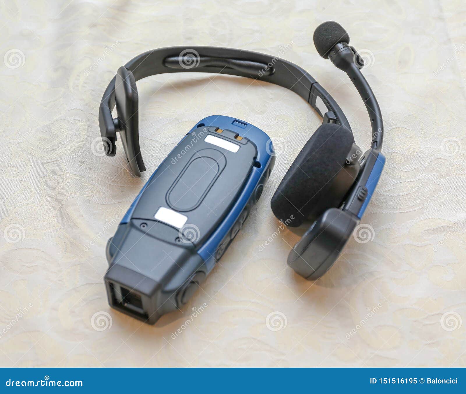 Headset Voice Collect stock image. Image of commercial - 151516195