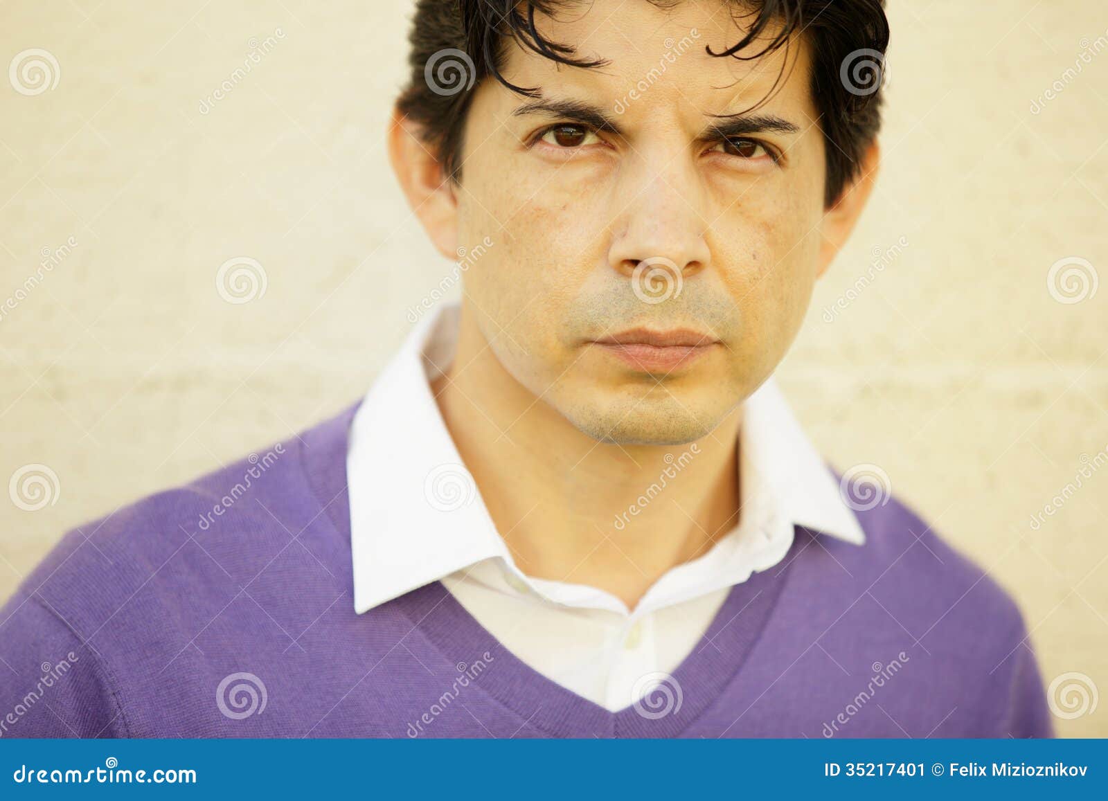 Headshot of a Hispanic man stock image. Image of focus - 35217401