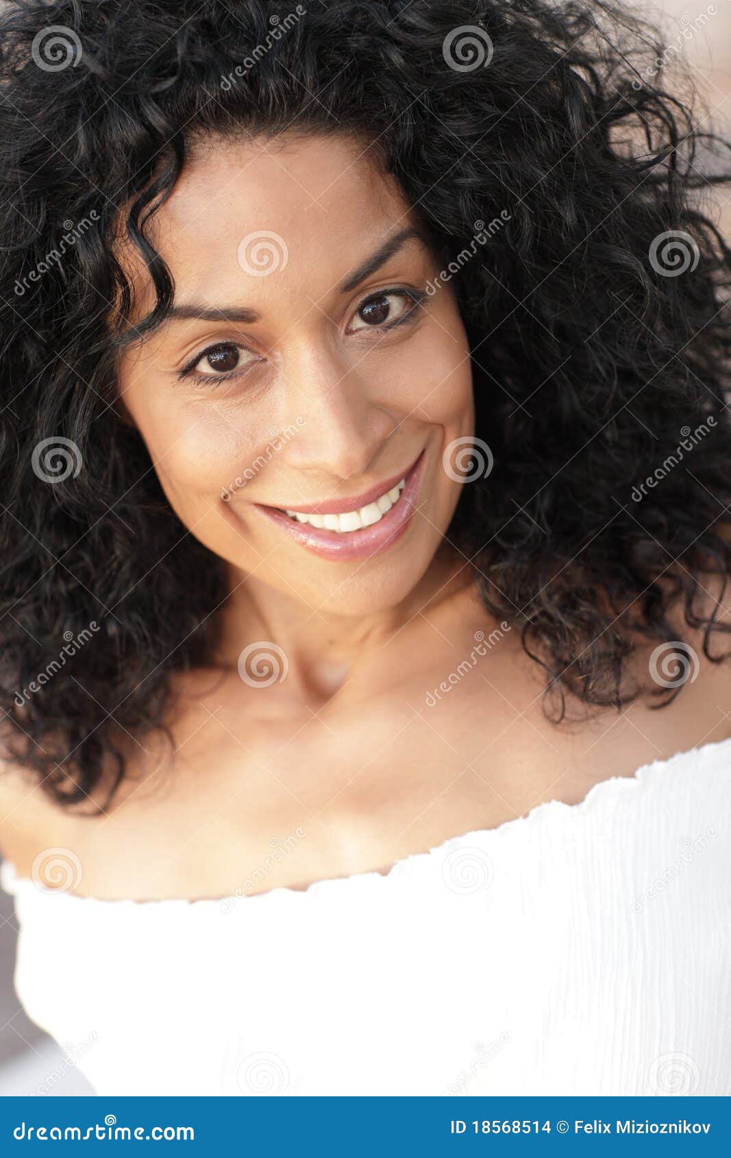 Headshot of a Smiling Woman Stock Photo - Image of thirties, joyous ...