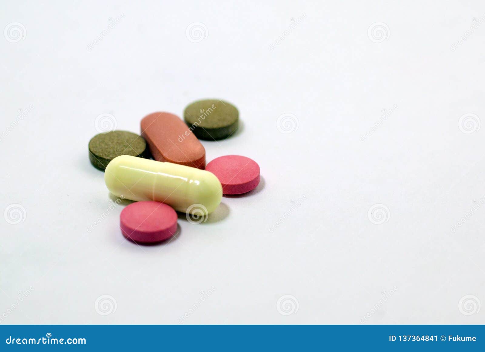 Capsule,tablet,pain,aspirin,antibiotic,vitamin,pills,medicine Stock ...