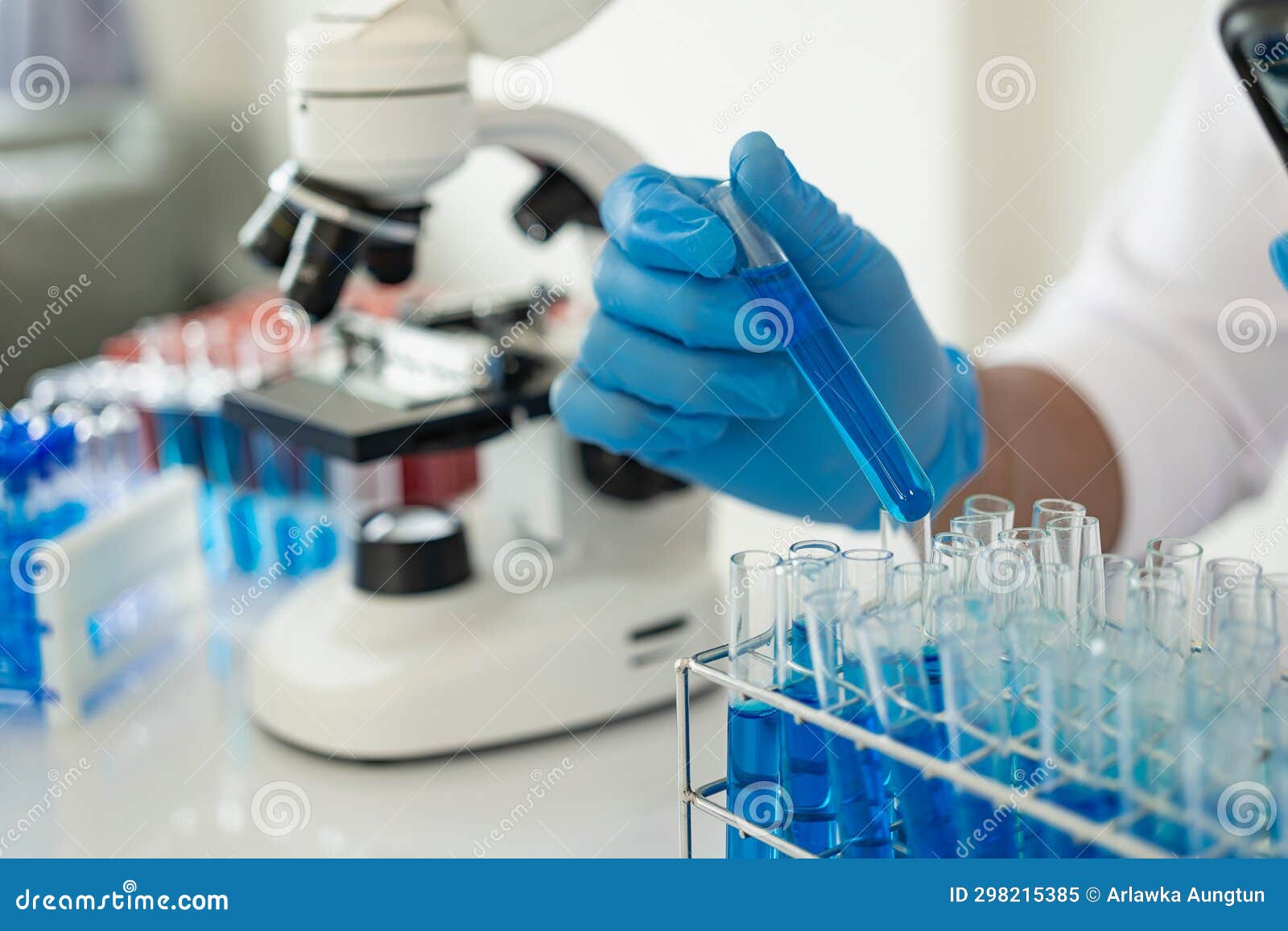 Healthcare Researchers Working in Life Science Laboratories Also Work ...