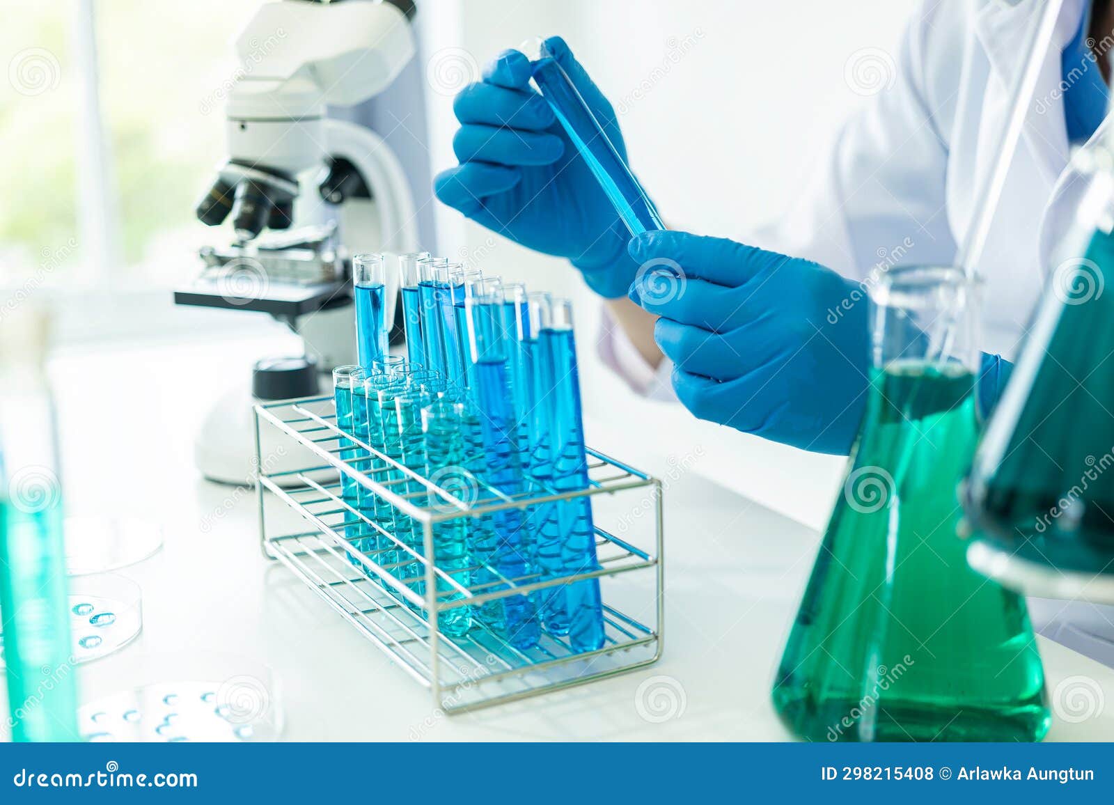 Healthcare Researchers Working in Life Science Laboratories Also Work ...