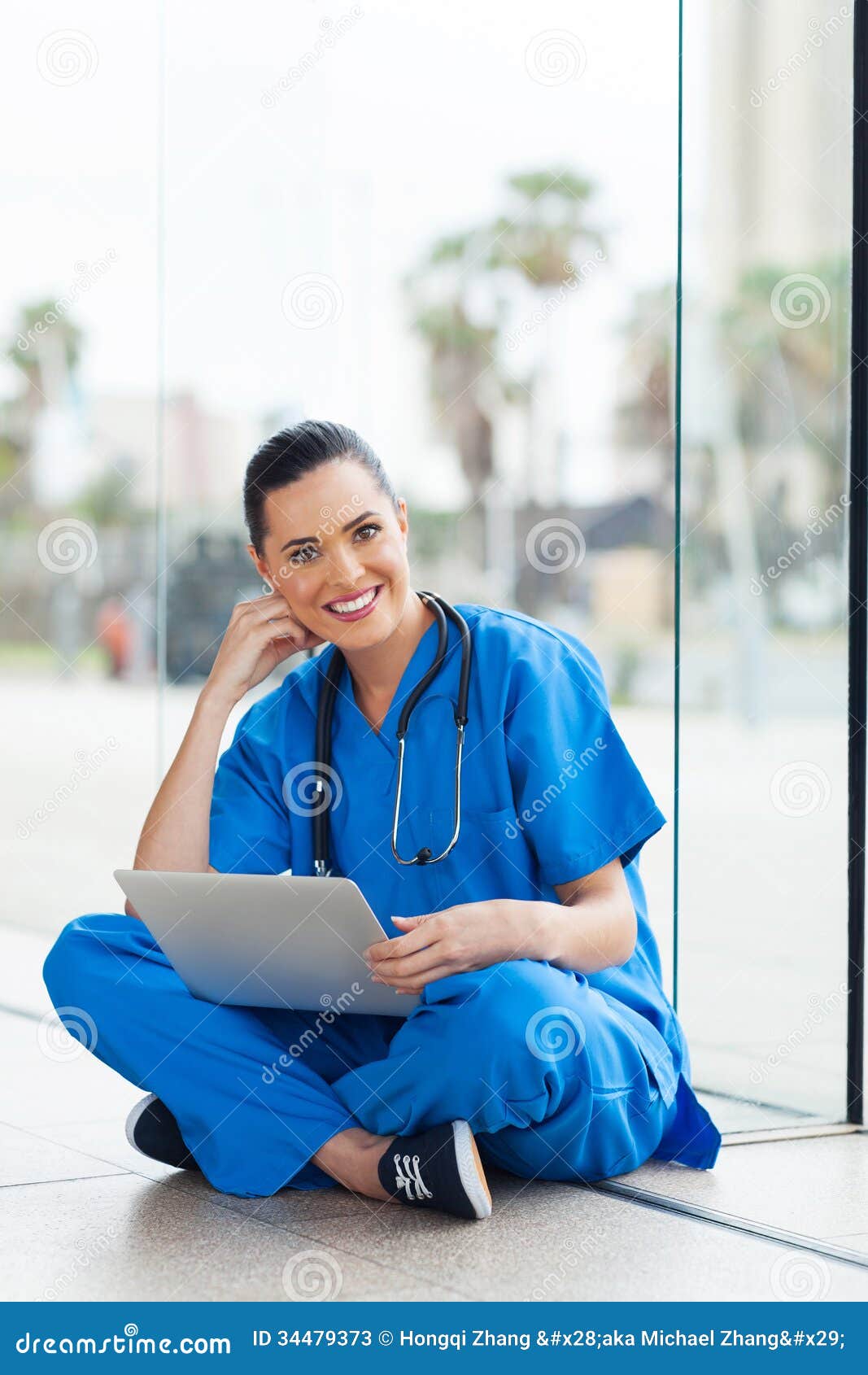 Healthcare worker laptop stock image. Image of profession - 34479373