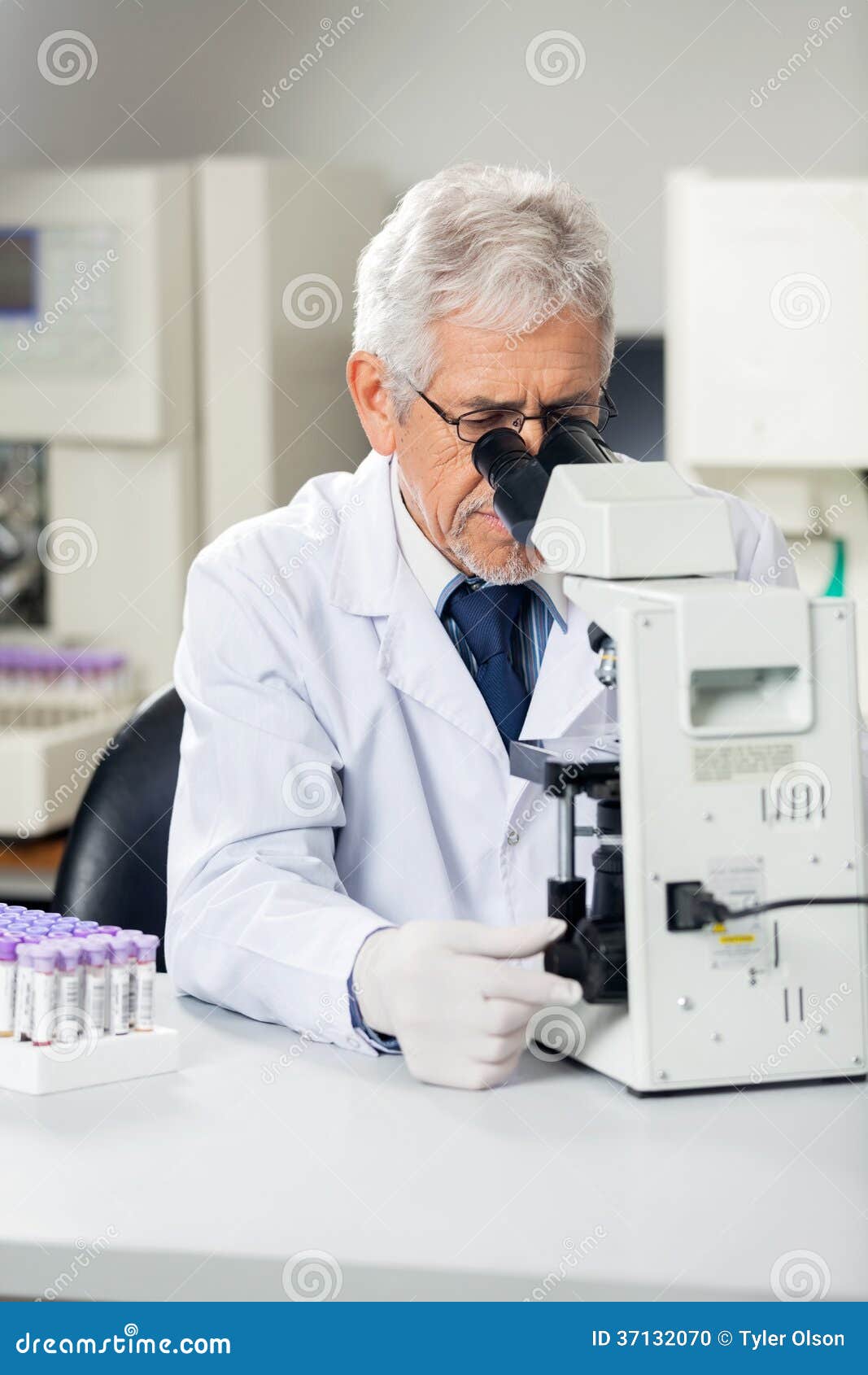 Healthcare Worker Using Microscope in Lab Stock Photo - Image of ...