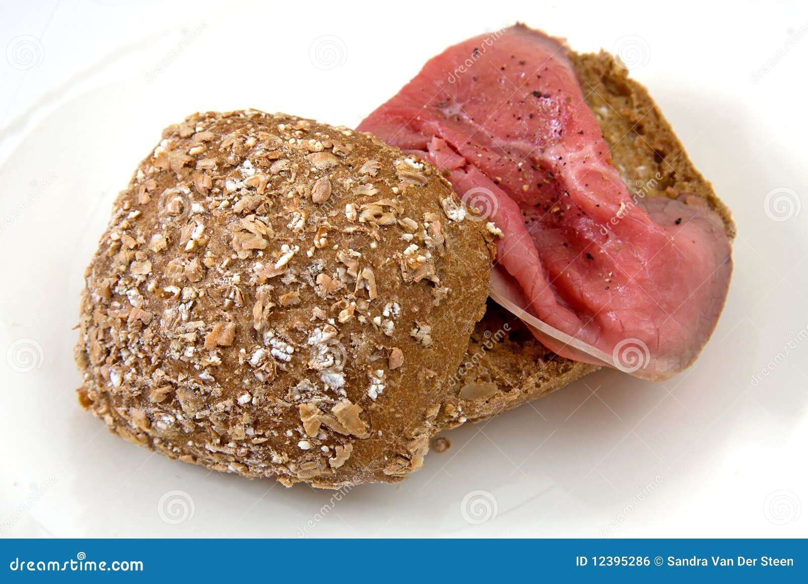 Healthy Bun with Roast Beef Stock Photo - Image of meat, healthy: 12395286