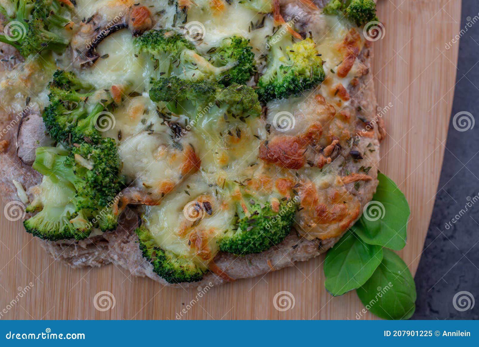 Healthy Green Whole Grain Pizza with Vegetables Stock Image - Image of ...