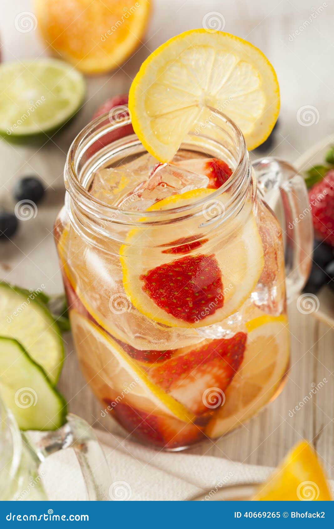 Healthy Spa Water with Fruit Stock Image - Image of healthy, food: 40669265