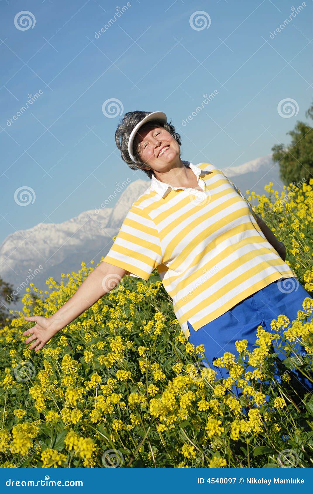 Healthy walk outside stock image. Image of landscape, happiness - 4540097