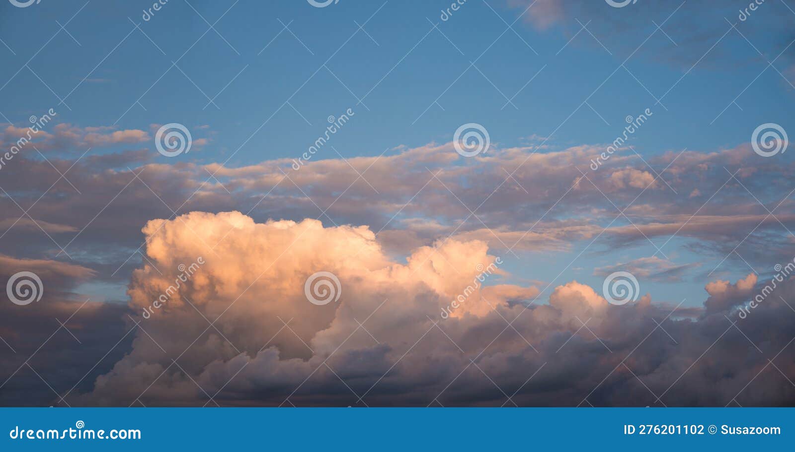 Heap of Lighted Cumulus Cloud and Blue Sky Above, Sunset Scenery Stock ...