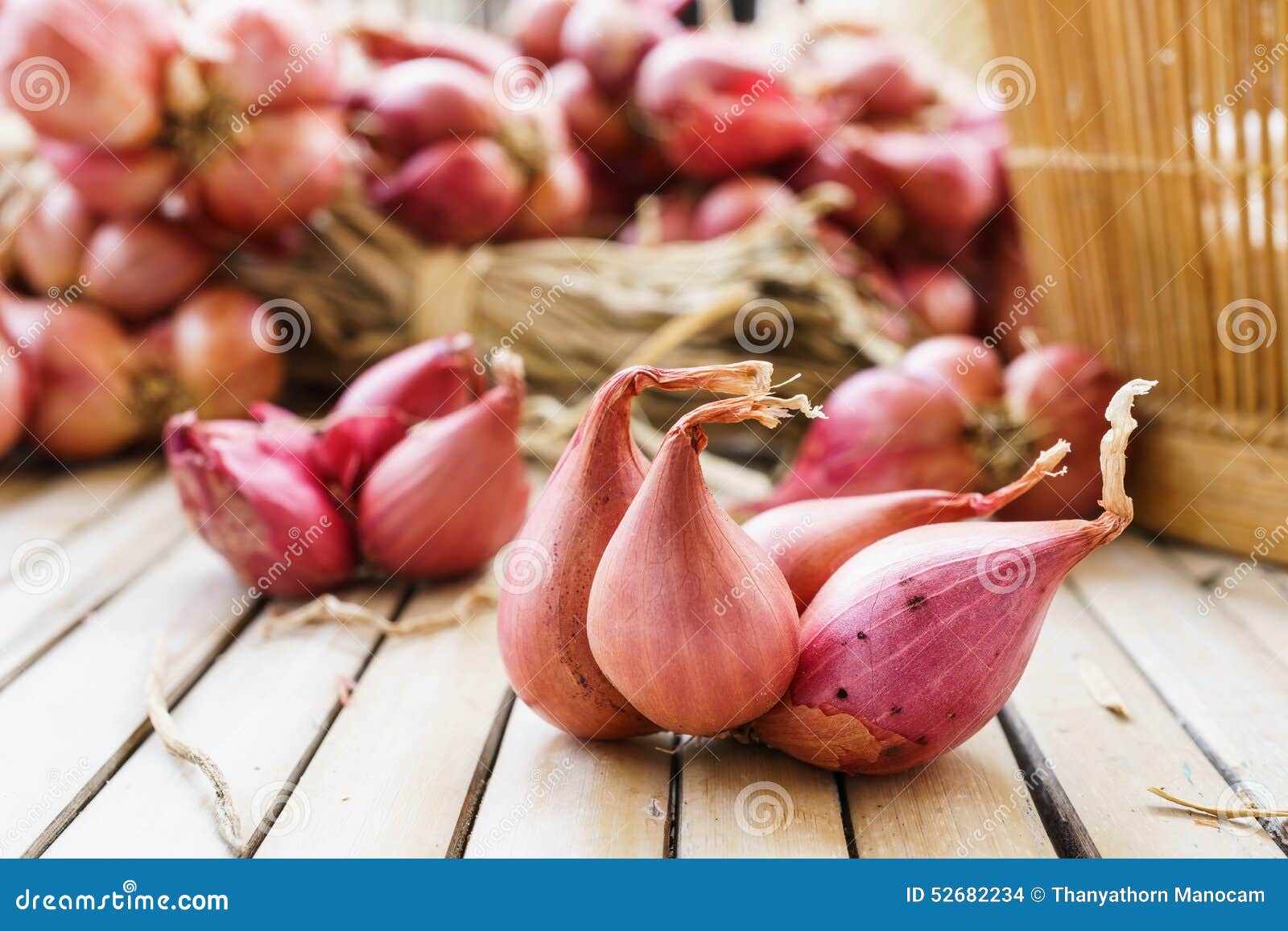 Heap of the Onions on Bamboo Floor Stock Photo - Image of onion, peel ...