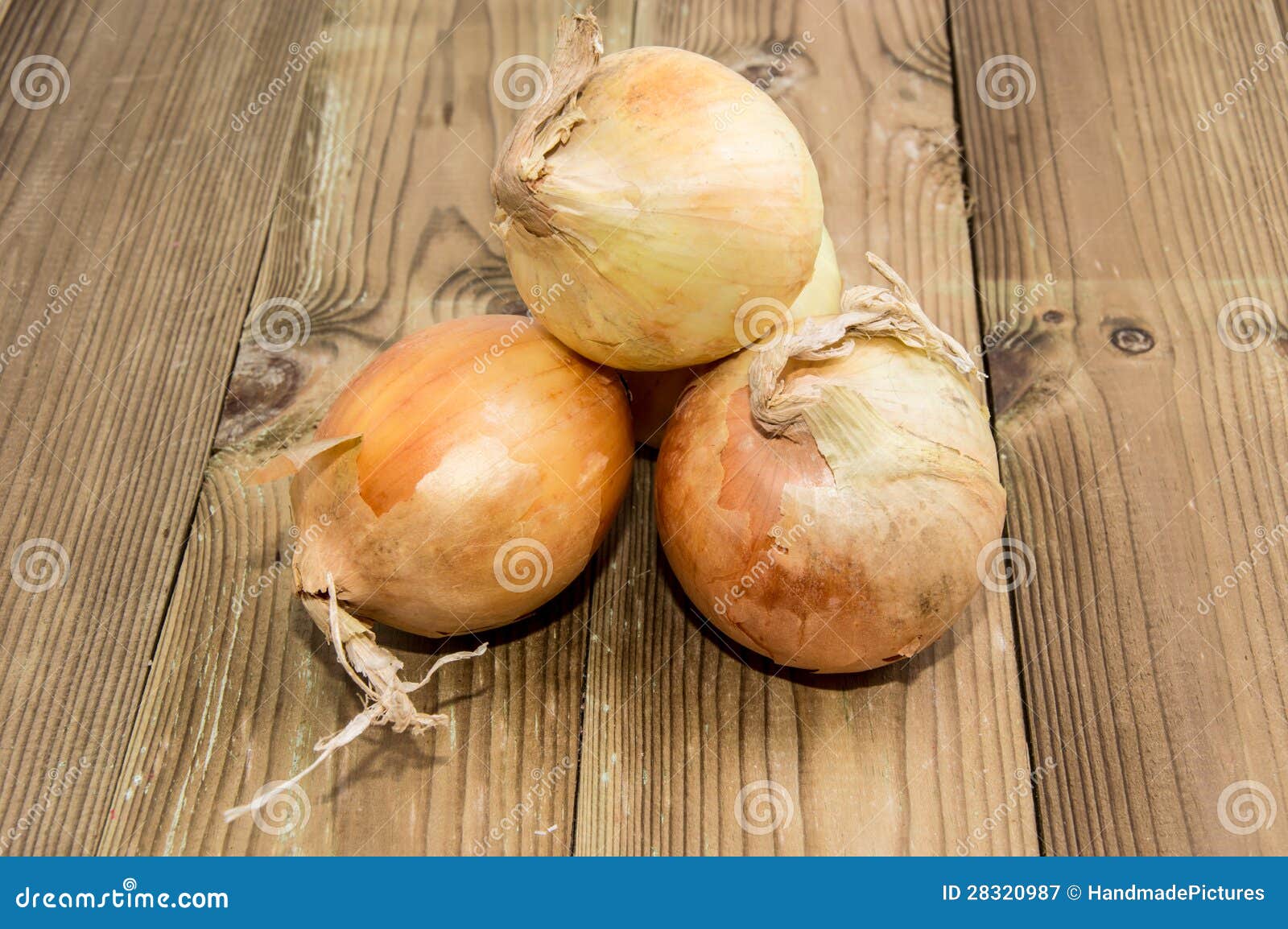 Heap of Onions on wood stock image. Image of juicy, studio - 28320987
