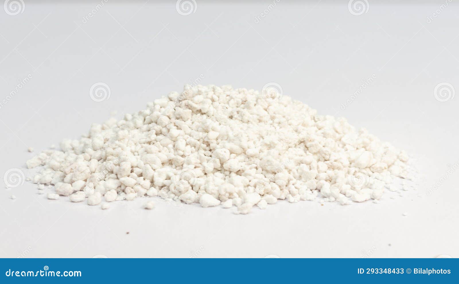 Perlite, A Volcanic Glass Mineral With Low Density Often Used For Soil ...