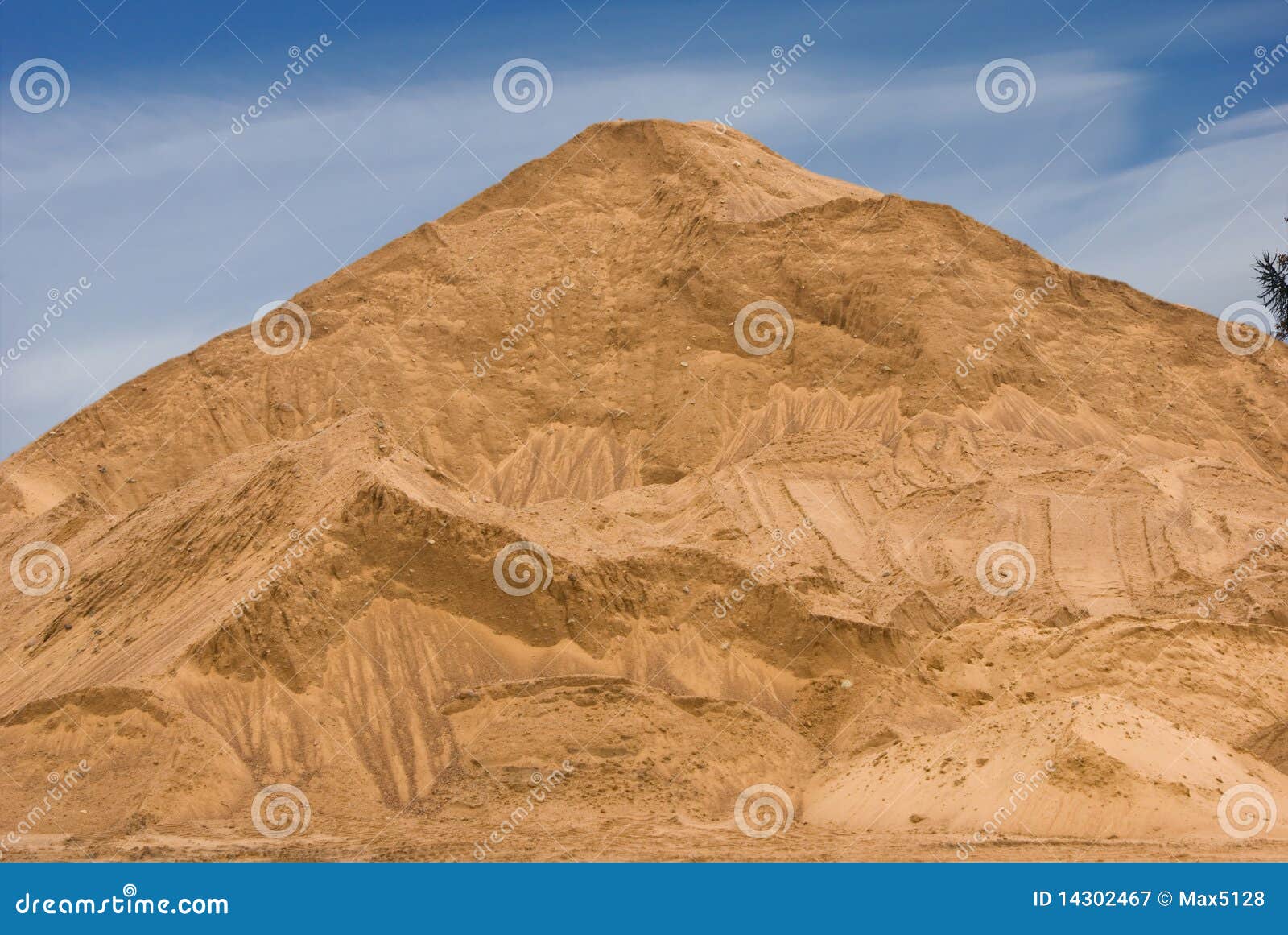 Heap of sand stock image. Image of soil, ground, quarry - 14302467