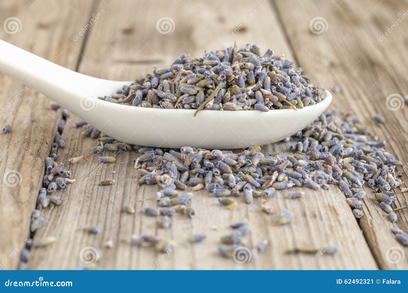 Heap Spoon of Dried Lavender Stock Image - Image of nature, care: 62492321