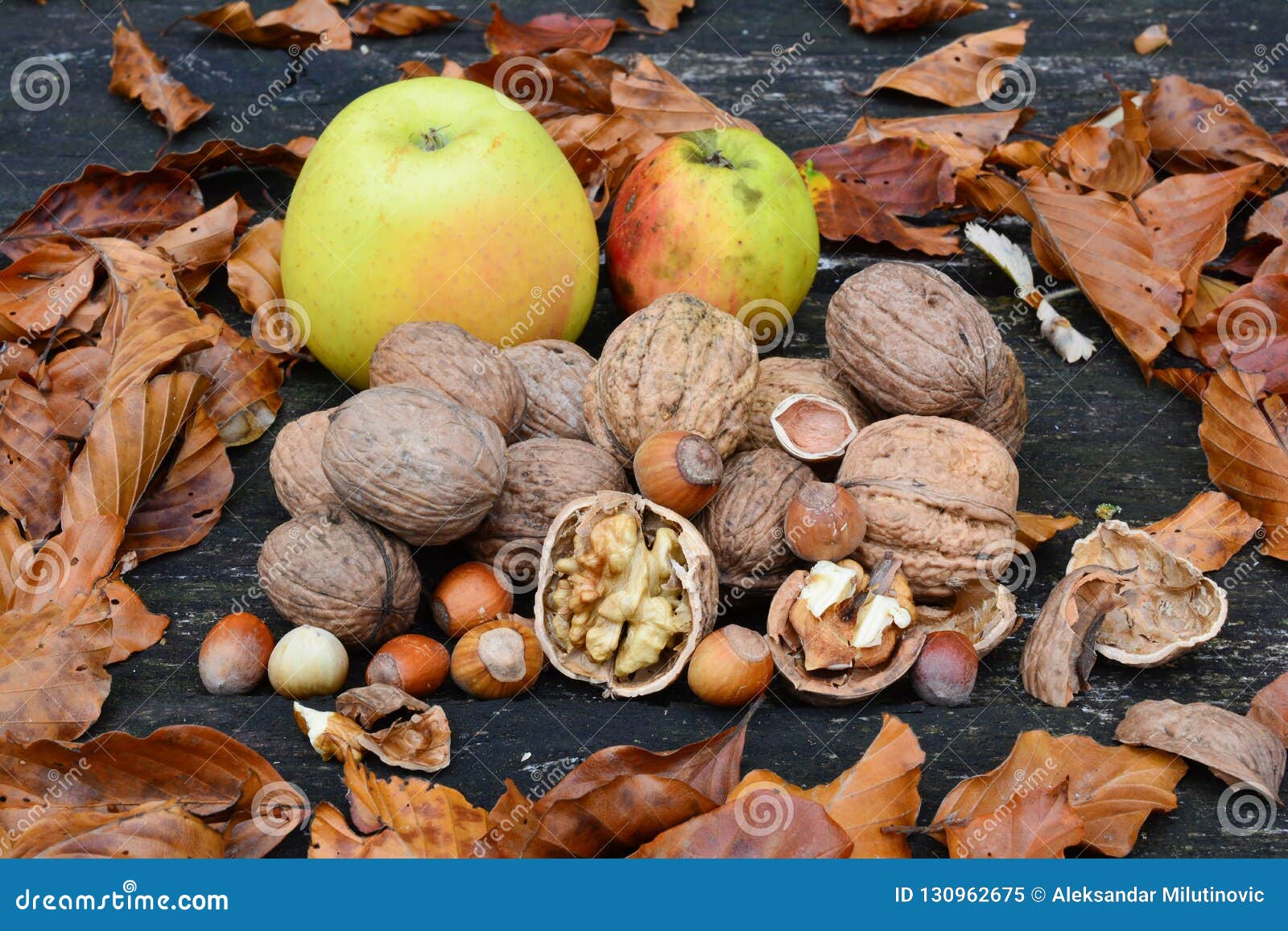 Heap of Walnuts and Hazelnuts Stock Image - Image of heap, hazel: 130962675