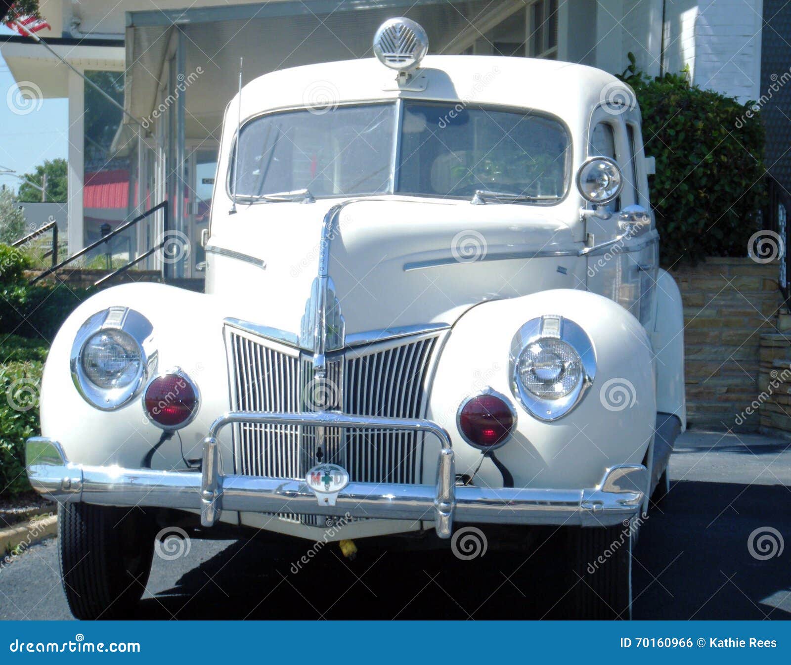 Hearse editorial photo. Image of grills, white, hearse - 70160966